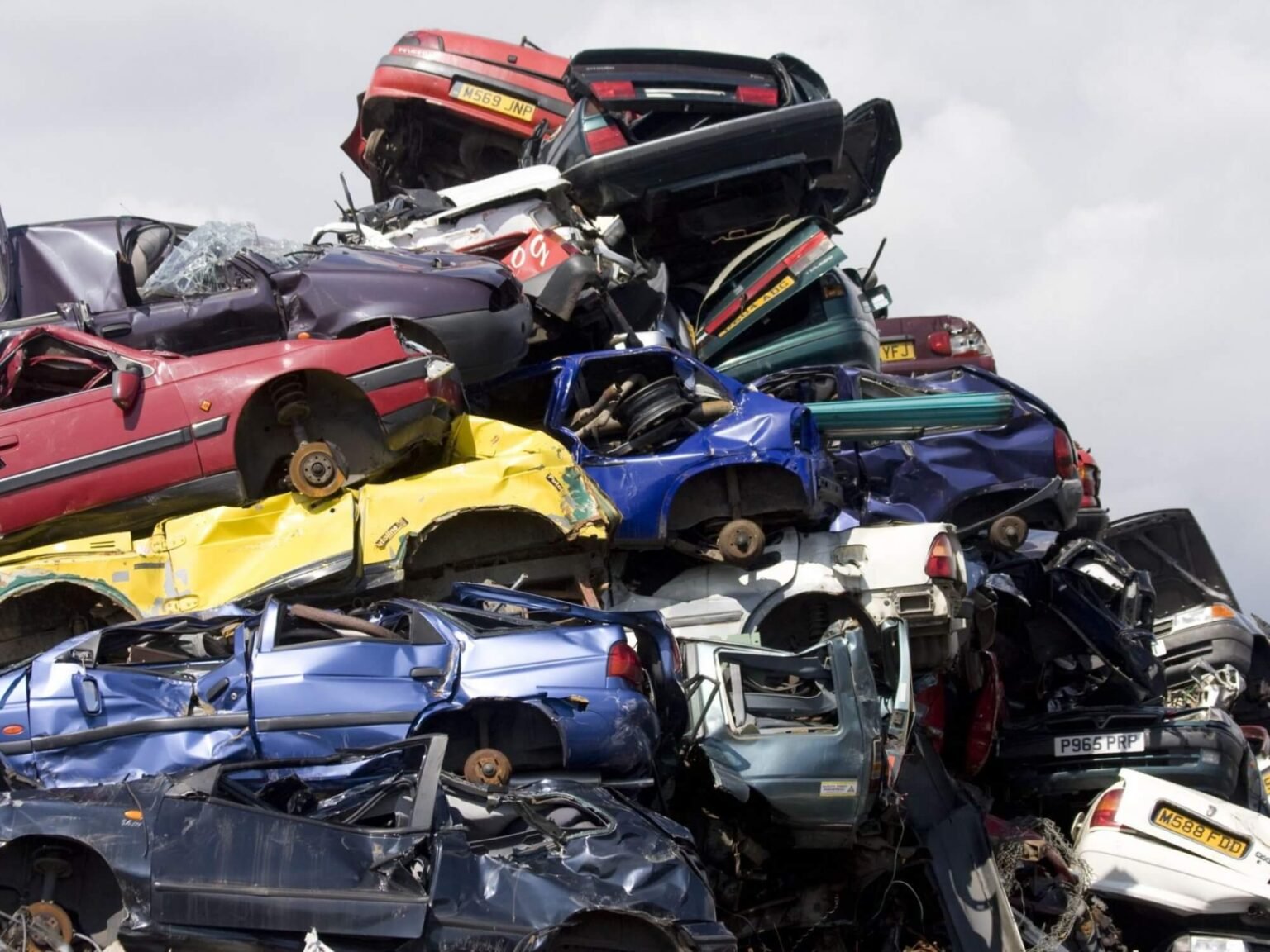 Sell & Recycle Your Car or Car Battery in Everett, MA